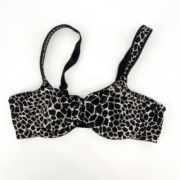 Wacoal | Intimates & Sleepwear | Wacoal Black Wired Giraffe Print Bra ...